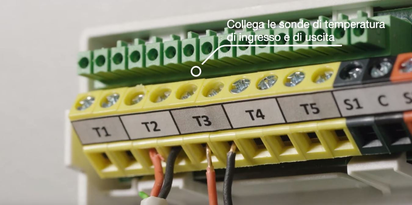 Come-installare-la-centralina-di-controllo-di-Wavin-Sentio