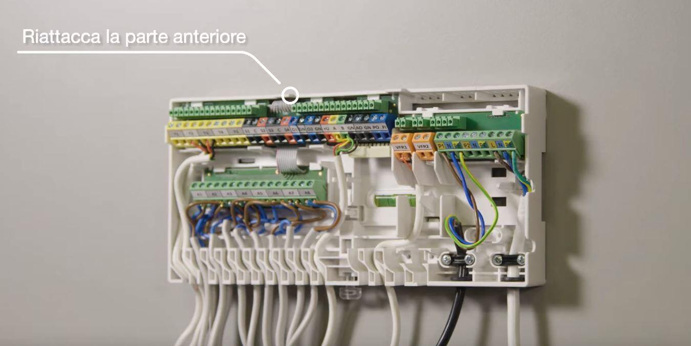 Come-installare-la-centralina-di-controllo-di-Wavin-Sentio